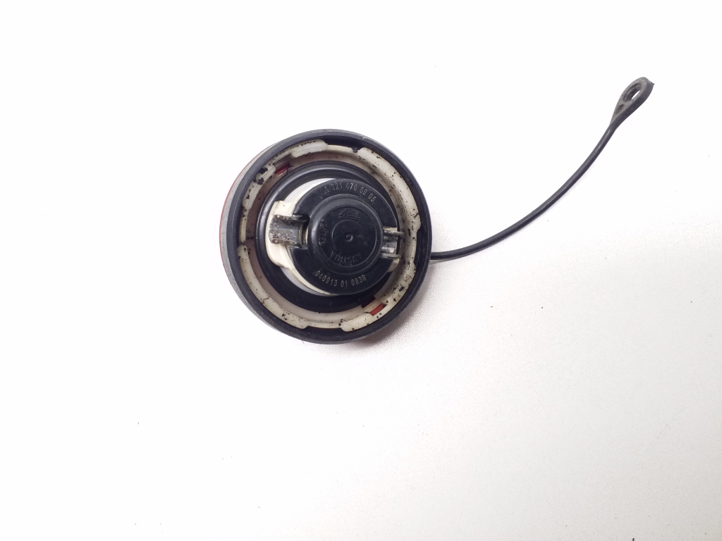 Used Mercedes Benz E-Class Fuel tank cap A2214700905