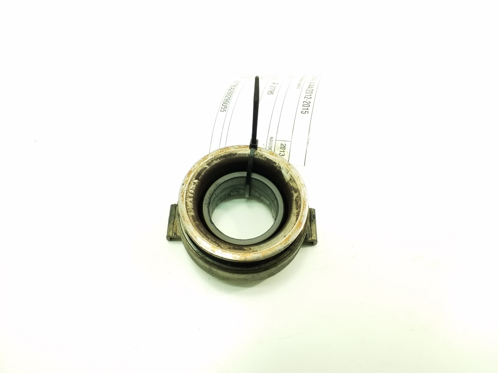 Used TOYOTA RAV 4 Clutch release bearing 3123020200