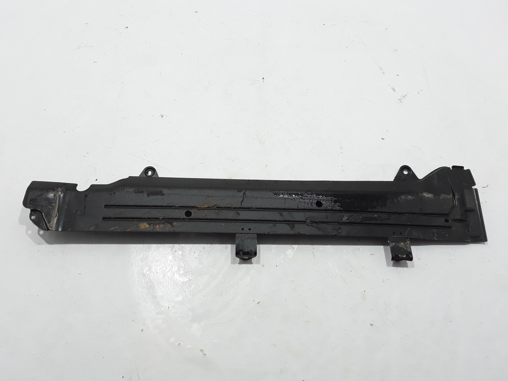 Used Dacia Duster Front underbody protection 462673904R
