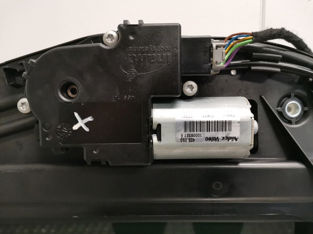 Naudotas Mercedes Benz S-Class Stoglangis ir jo detalės