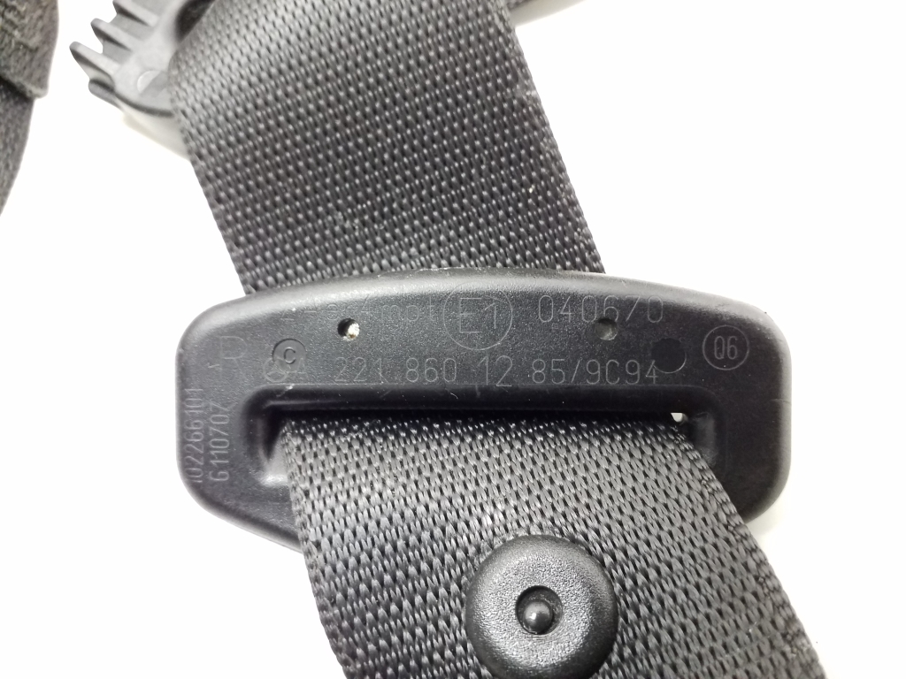 Used Mercedes Benz S-Class Rear seat belt A2218601285