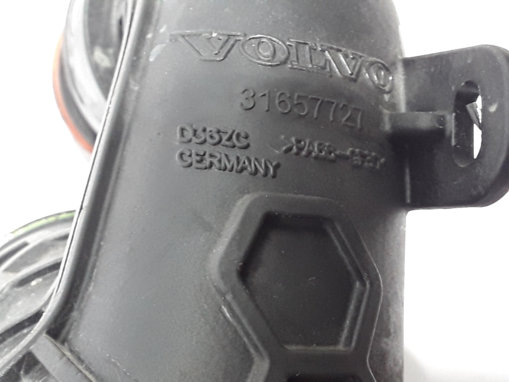 Naudotas VOLVO XC90 Interkulerio žarna 31657727