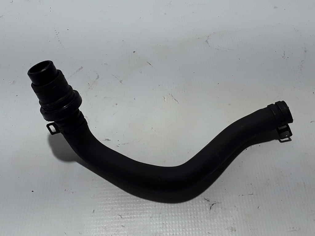 Used VOLVO XC90 Cooling radiator hose 31338529
