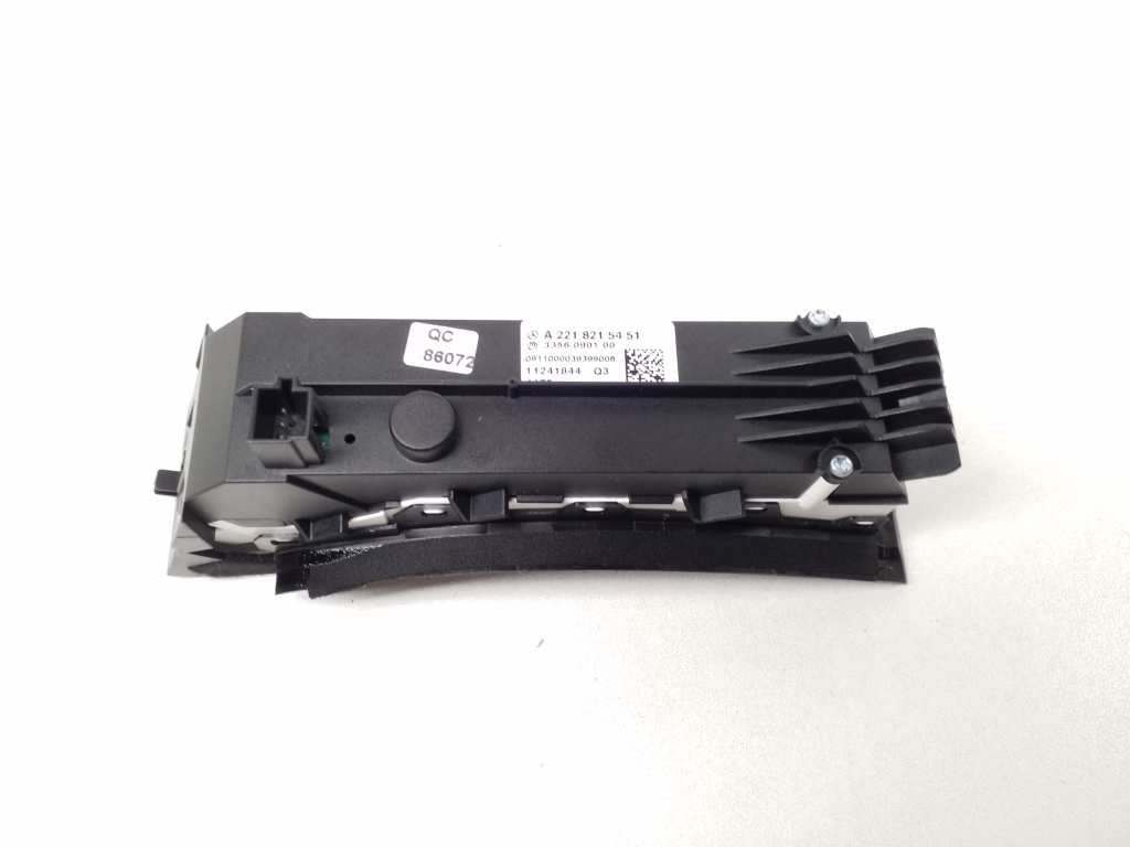 Used Mercedes Benz S-Class Switch and its parts A2218215451