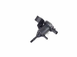 Used Mercedes Benz S-Class Valve other A2218300384