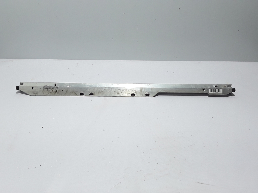 Used VOLVO XC90 Another detail of the front bumper beam 31448888