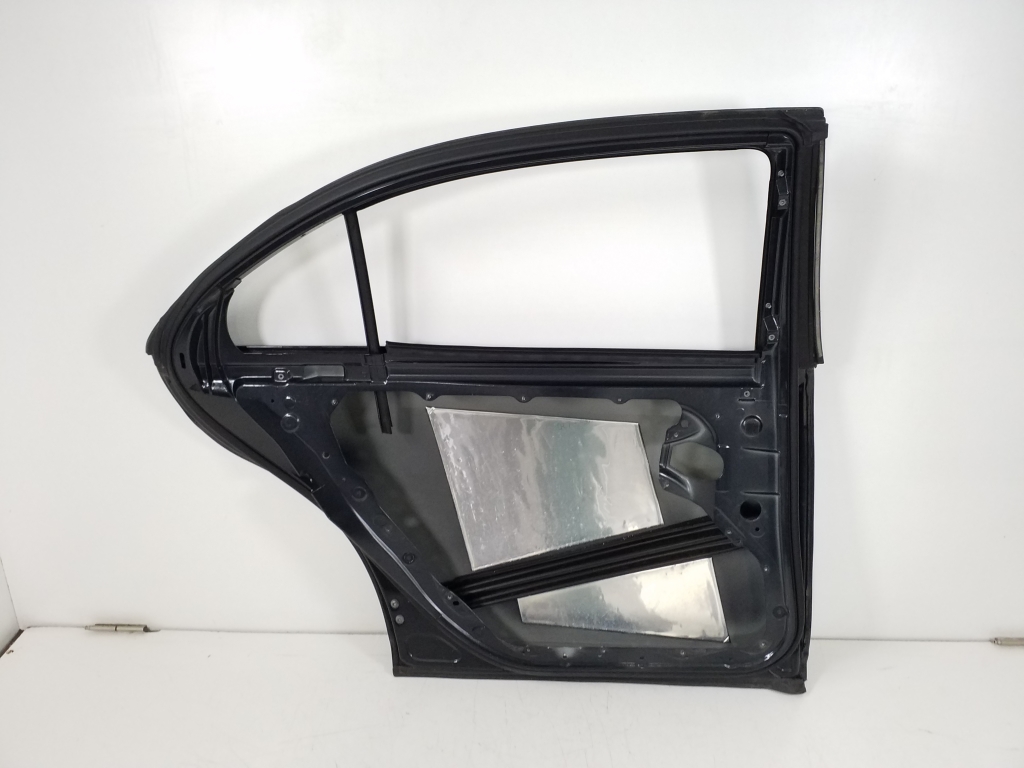 Used Mercedes Benz S-Class Rear side doors A2217300505