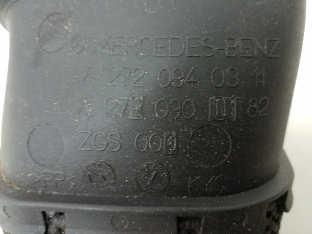 Used Mercedes Benz CLS-Class Air intake hose A2720900182