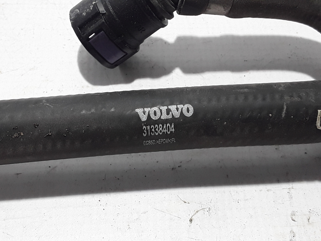 Used VOLVO XC90 Cooling radiator hose 31338404