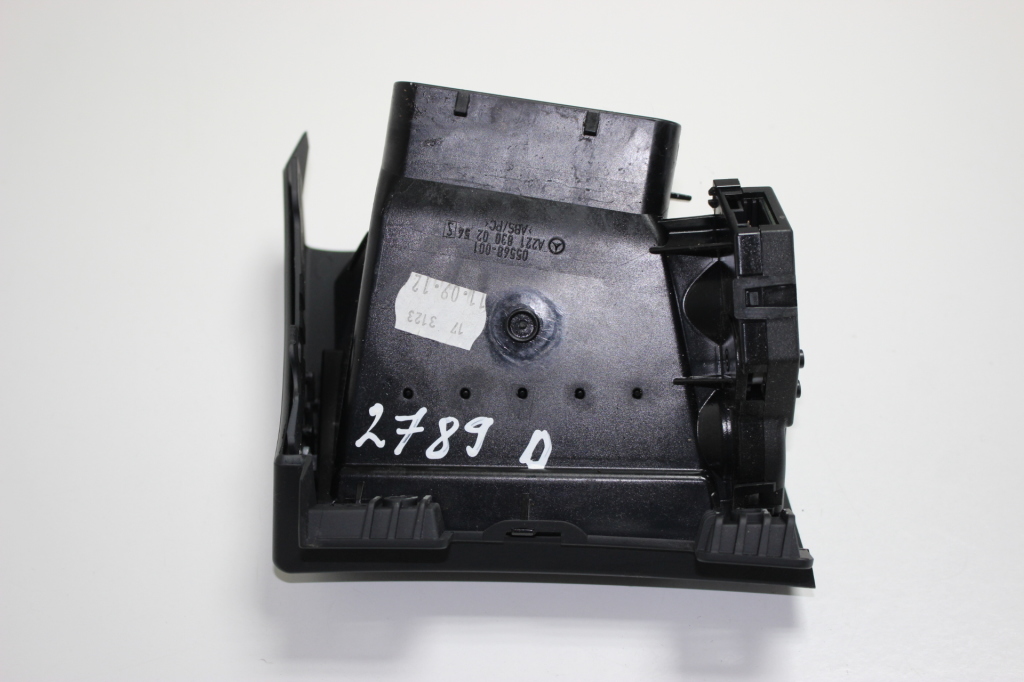 Used Mercedes Benz S-Class Interior panel ventilation grilles A2218300254