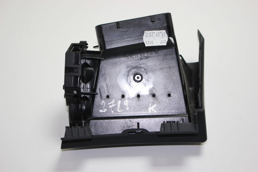 Used Mercedes Benz S-Class Interior panel ventilation grilles A2218300154