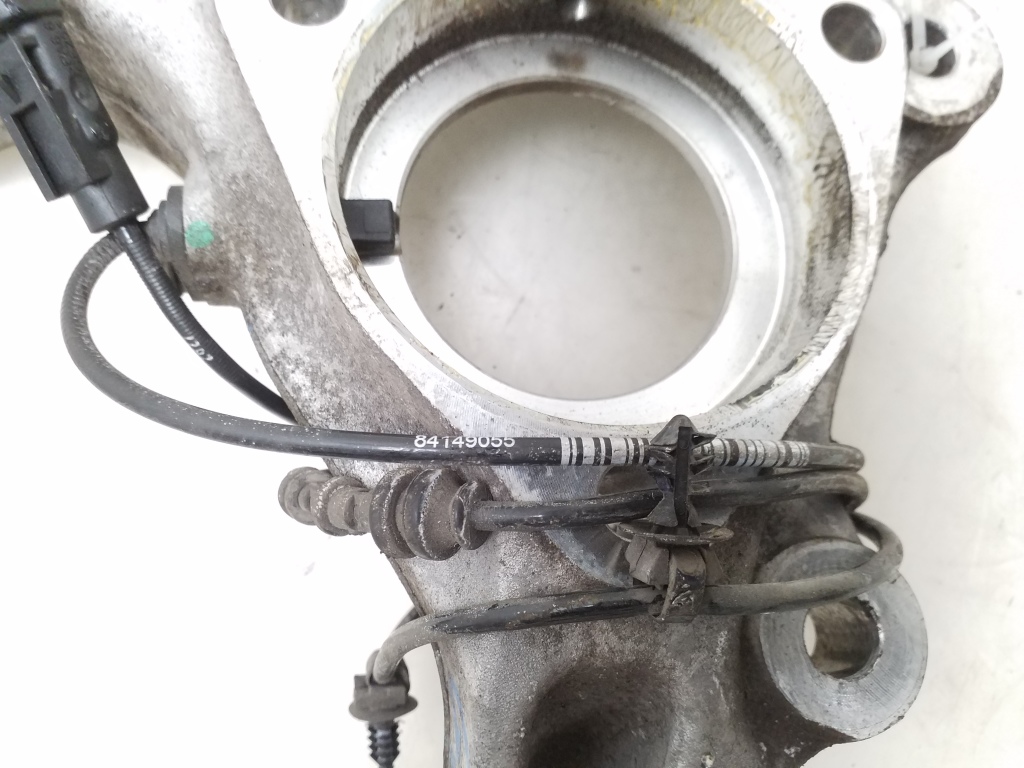 Used Opel Insignia Front hub stump without bearing 23384197