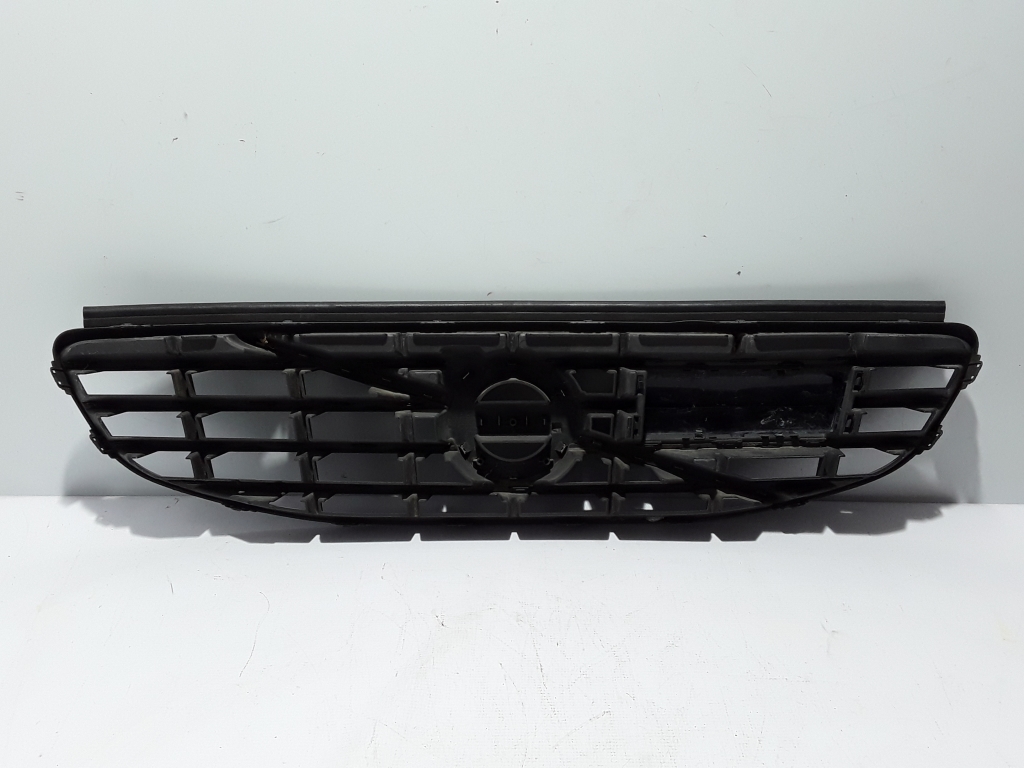 Used VOLVO XC60 Front grille 31333833