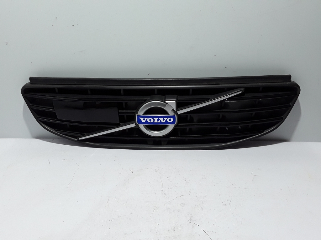 Used VOLVO XC60 Front grille 31333833