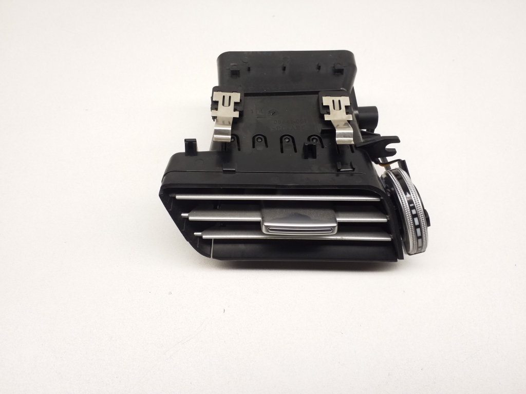 Used Mercedes Benz E-Class Interior panel ventilation grilles A2128303354