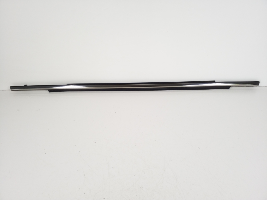 Naudotas Mitsubishi ASX Galinių šoninių durų juostelė prie stiklo ...