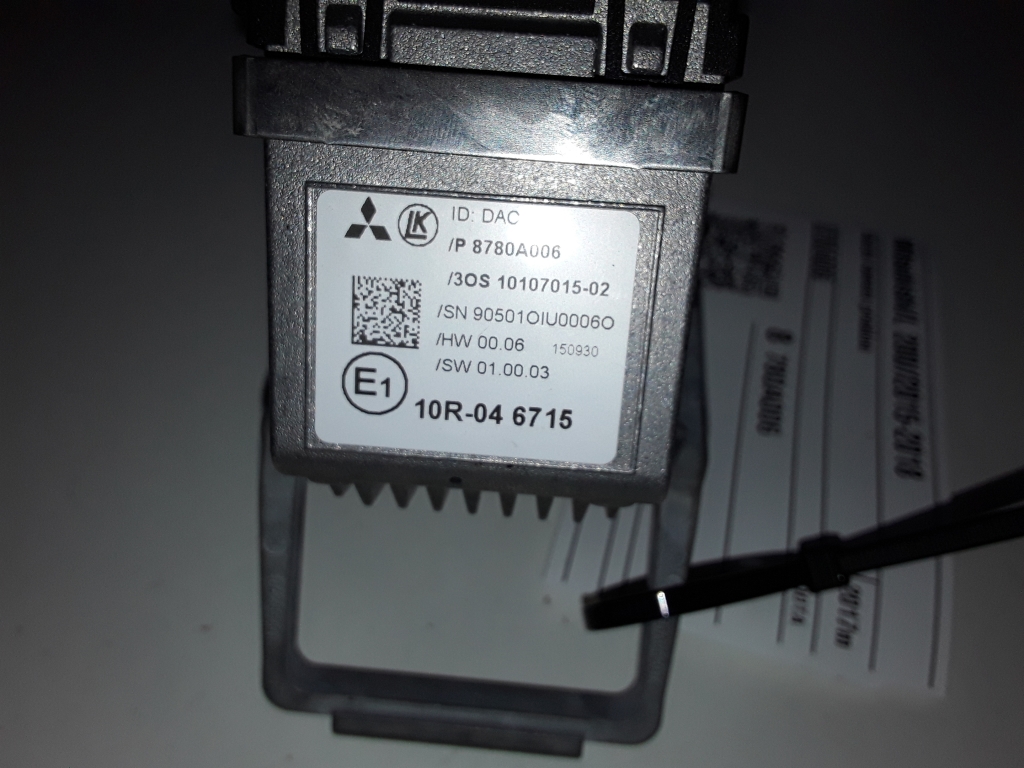 Used Mitsubishi L 200 Camcorder front 8780A006