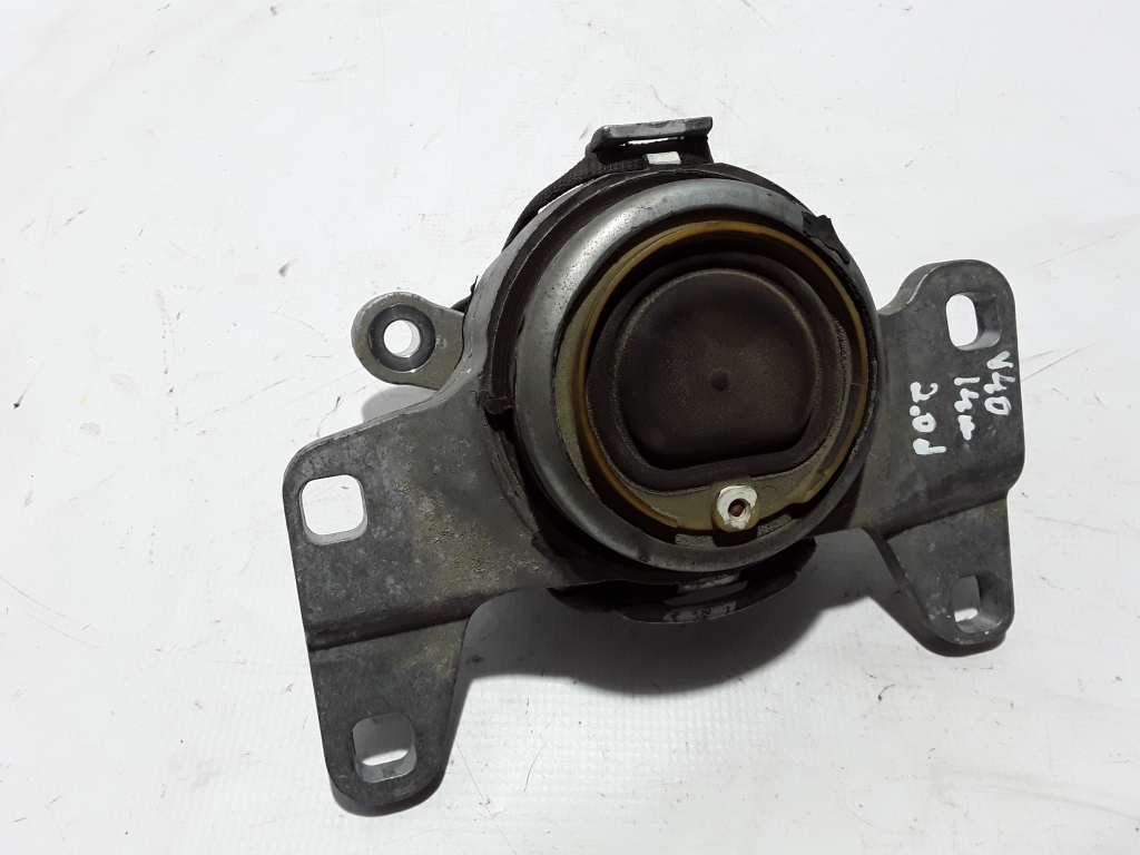Used VOLVO V40 Engine cushion 31359639