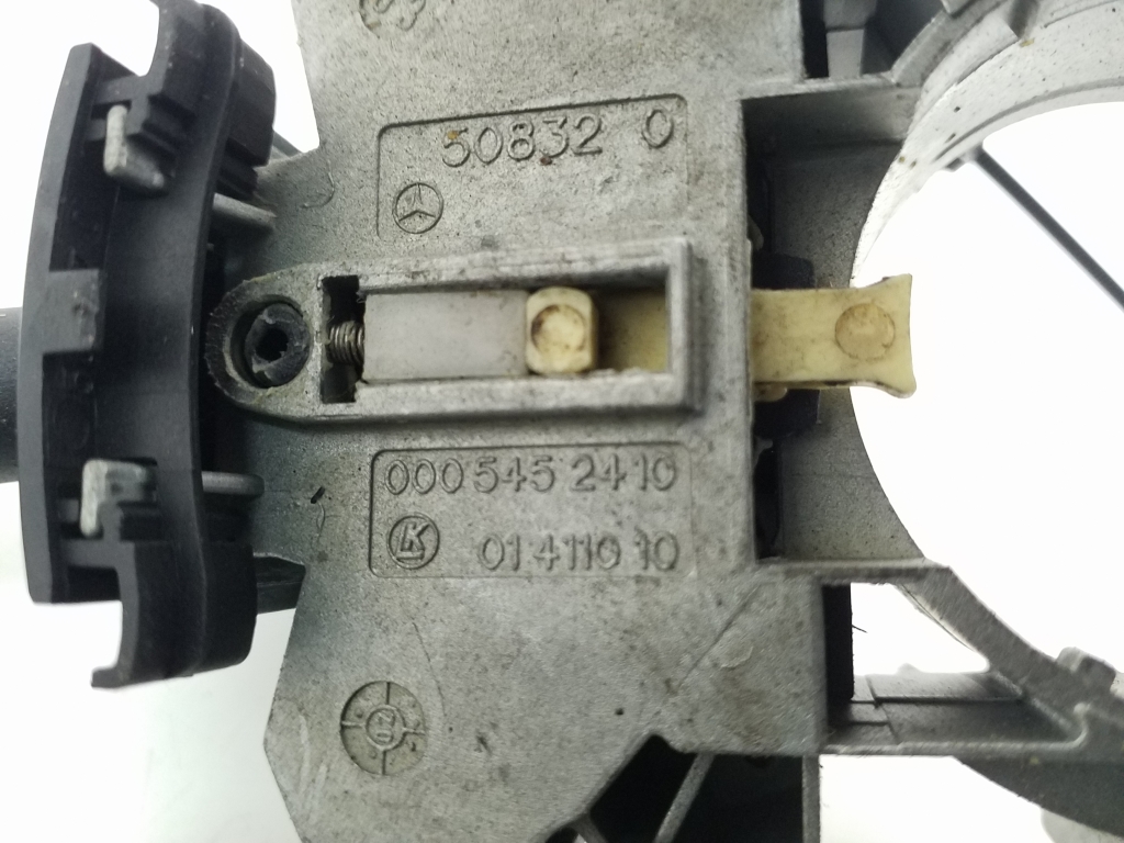 Used Mercedes Benz CL-Class Switch and its parts A0005452410