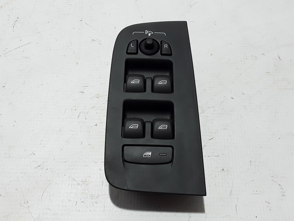Used VOLVO XC60 Front door glass switch 31433406