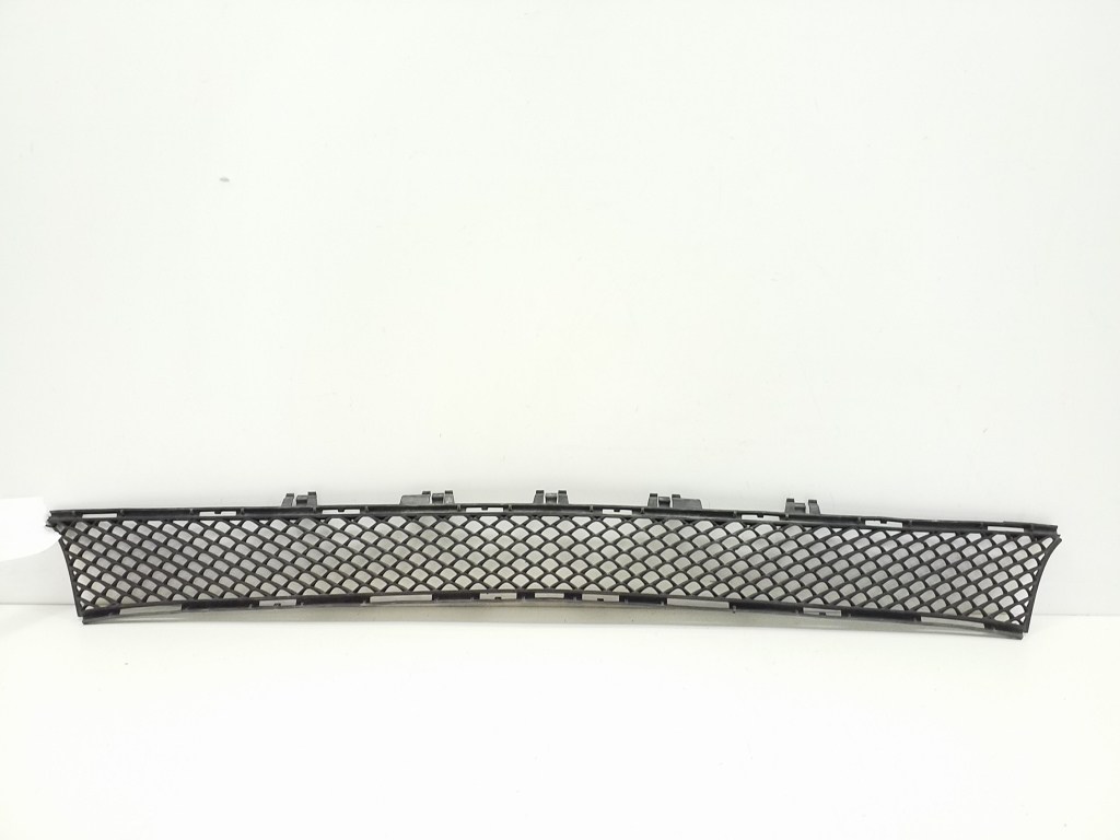 Used Mercedes Benz E-Class Front bumper lower grille A2138850622