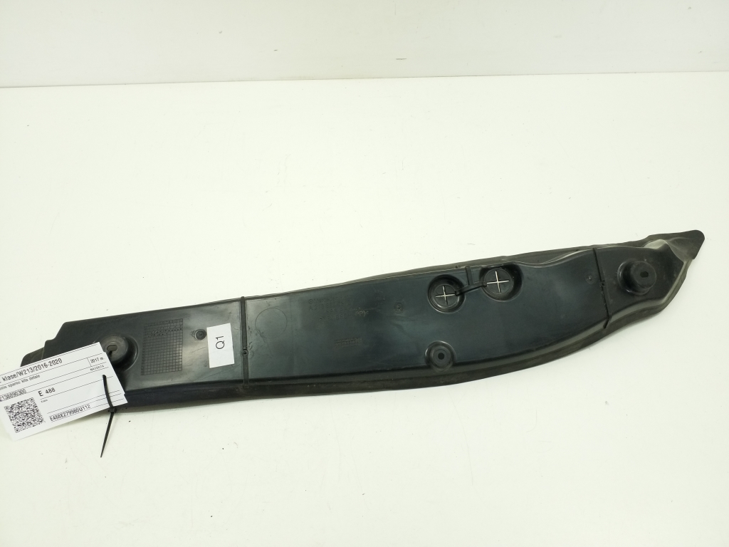 Used Mercedes Benz E-Class Other part of the front wing A2138890300