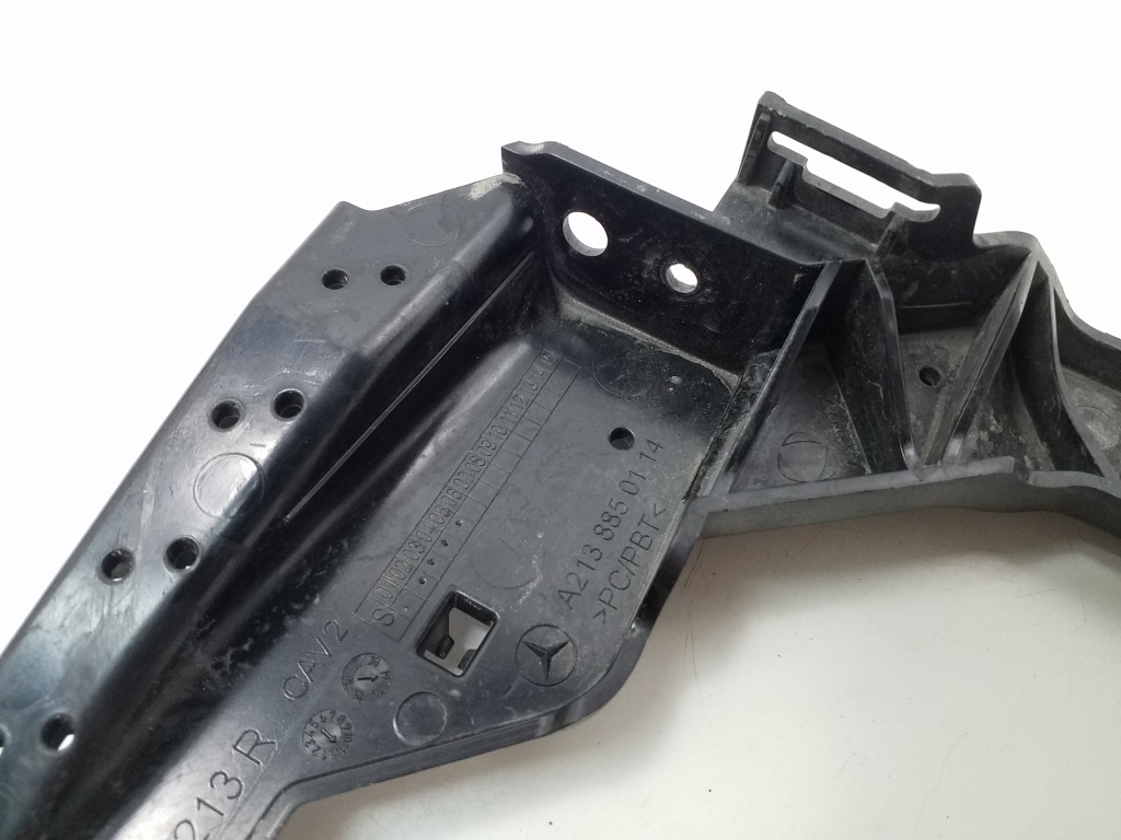 Naudotas Mercedes Benz E-Class Galinio bamperio laikiklis A2138850114