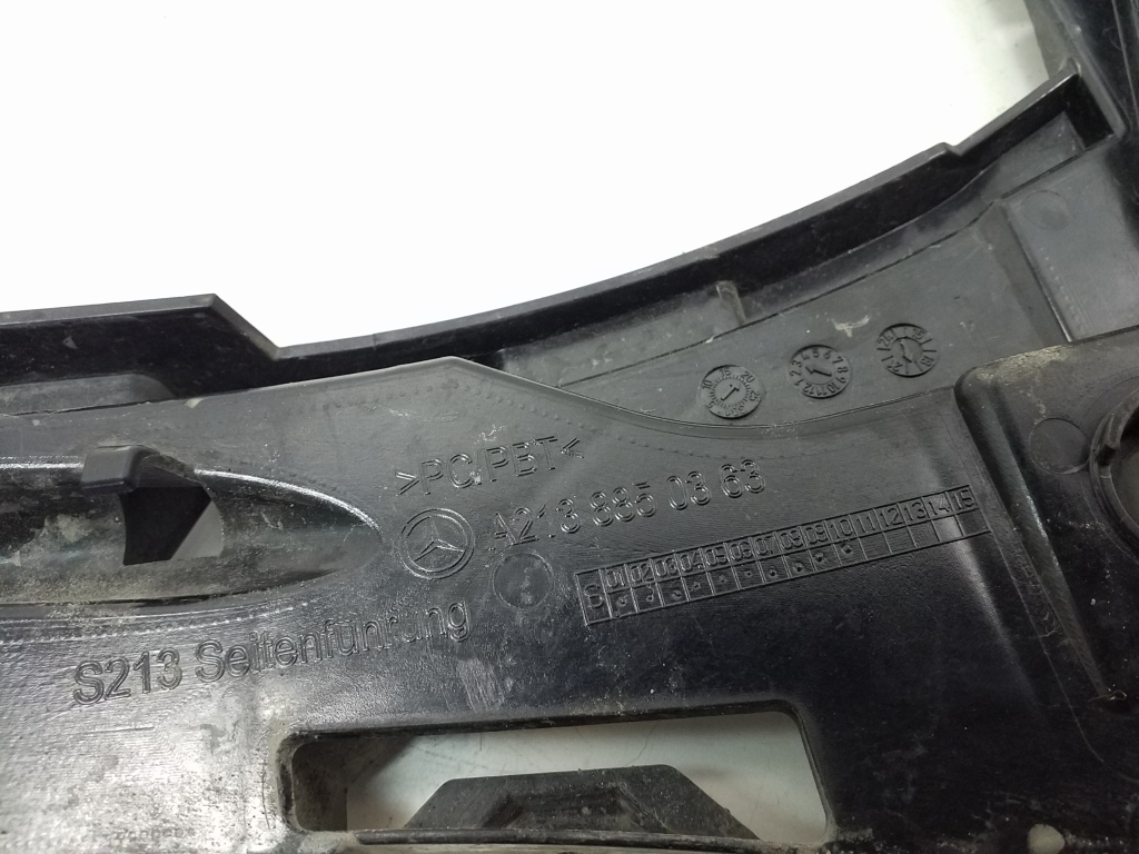 Used Mercedes Benz E-Class Rear bumper bracket A2138850363
