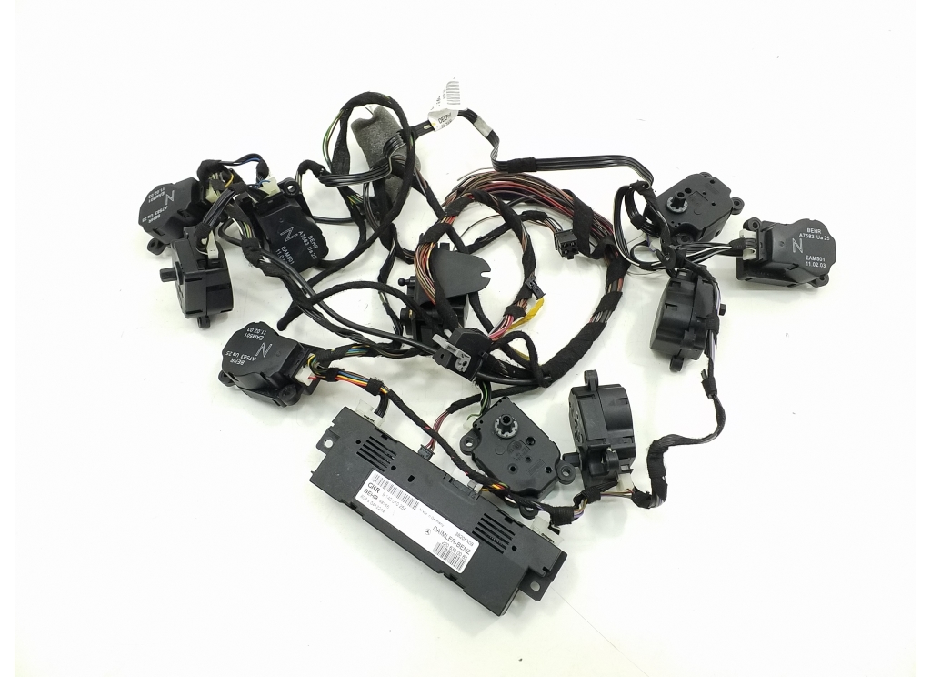 Used Mercedes Benz CL-Class Interior shoulder valve motor A2208201042