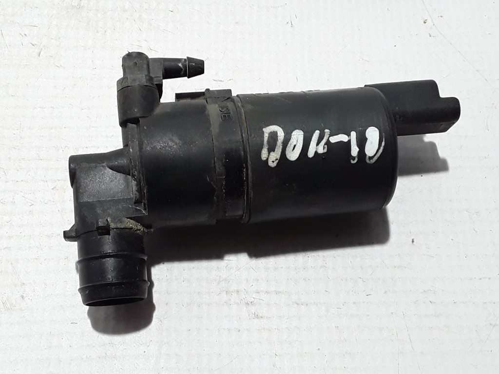 Used Dacia Dokker Front window washer motor 286203634R