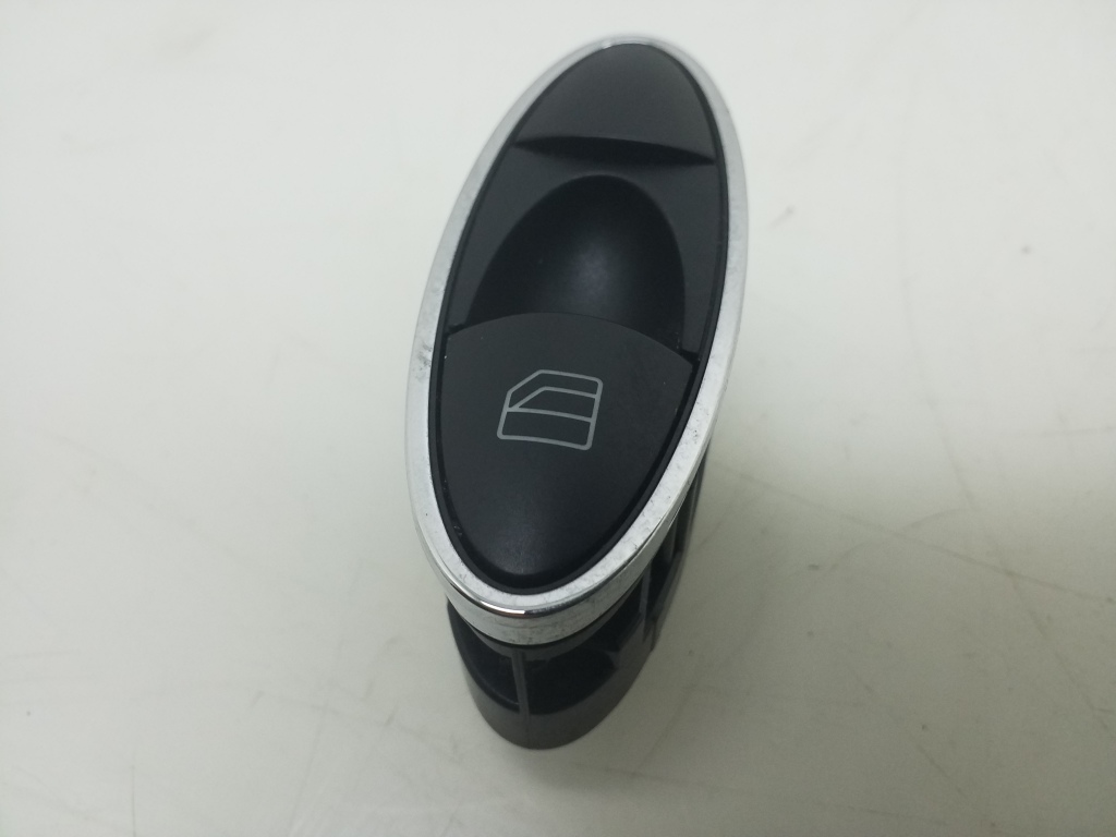 Used Mercedes Benz CLS-Class Rear side door glass switch A2118219958