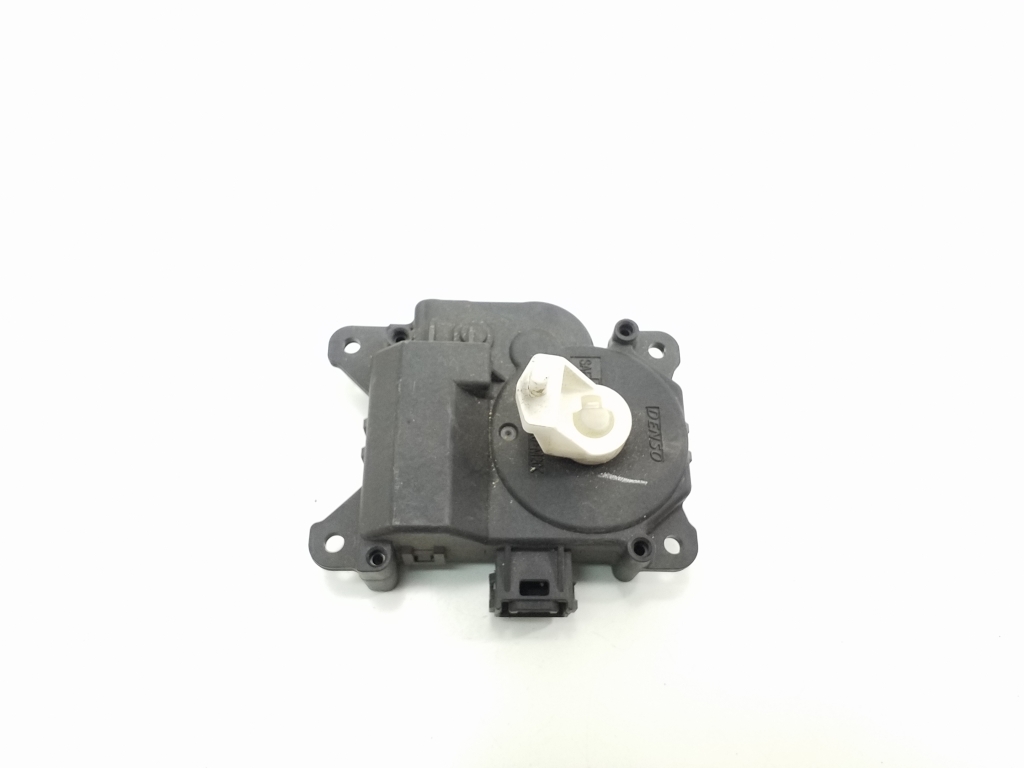 Used TOYOTA Land Cruiser Interior shoulder valve motor 8710635150