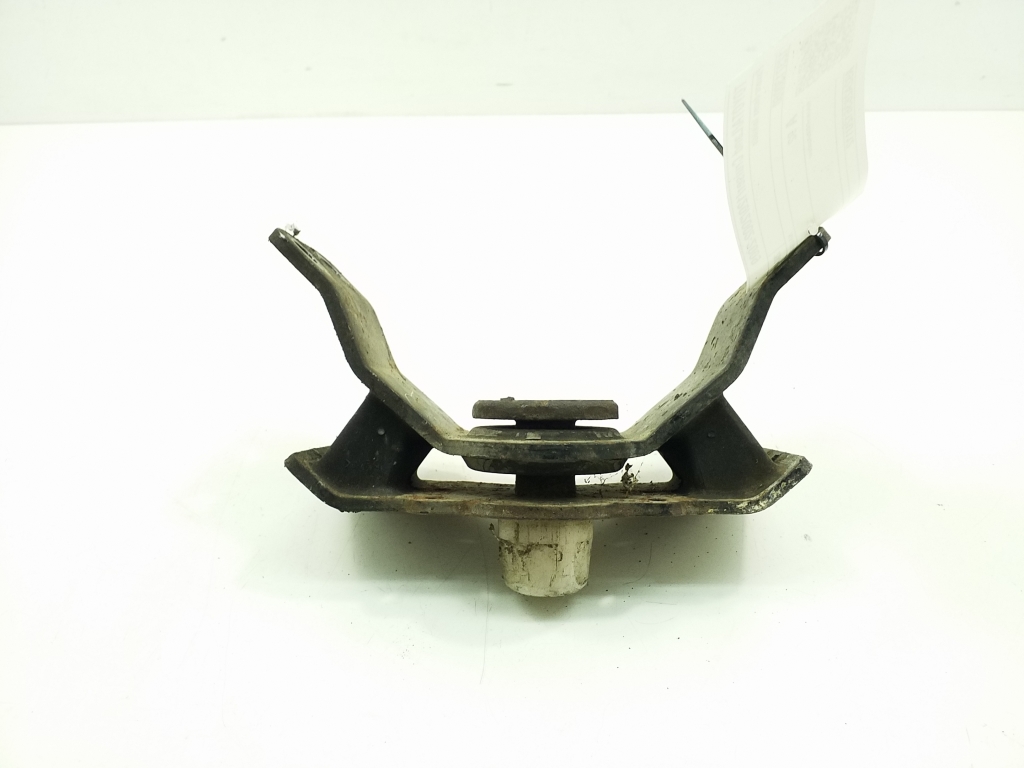 Naudotas TOYOTA Land Cruiser Pavarų dėžės laikiklis 1237130060