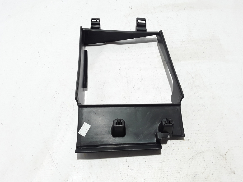 Used Dacia Duster Air deflector for intercooler radiator 215586921R