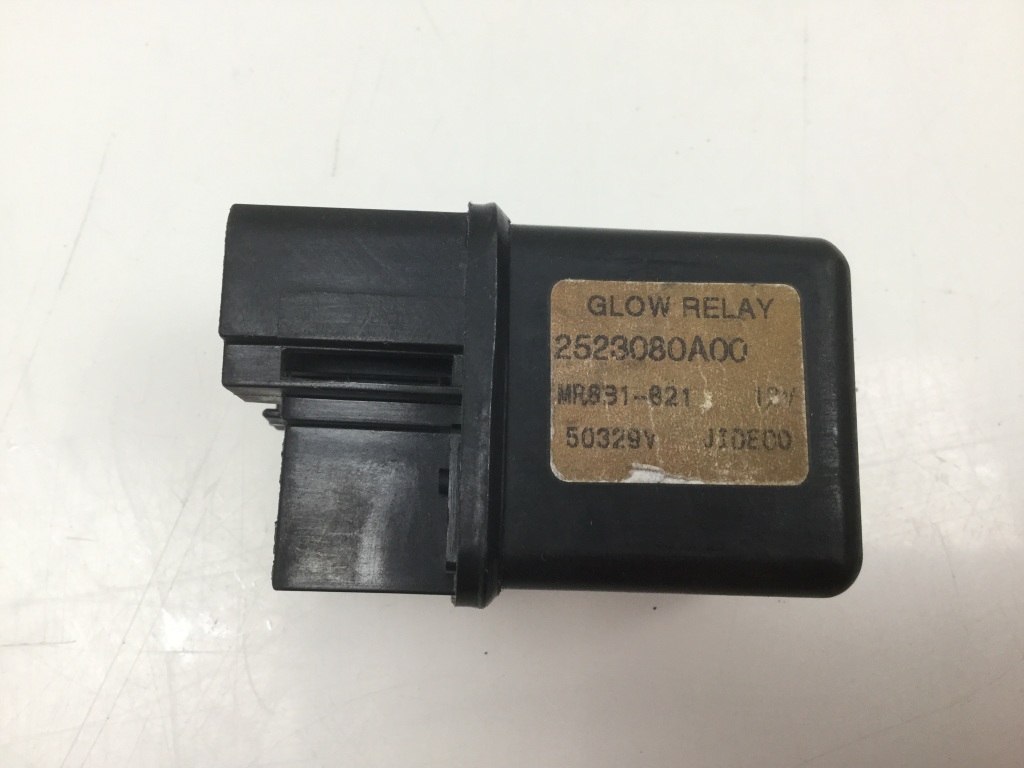 Used NISSAN Pathfinder Candle heating relay 2523080A00