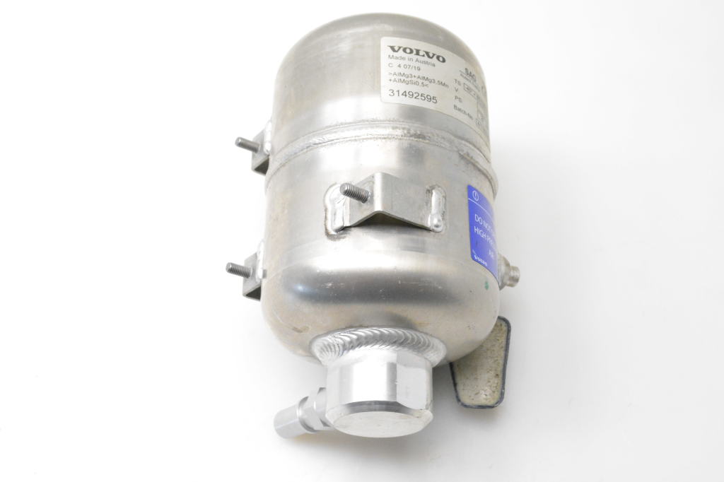 Used VOLVO XC90 Air compressor chassis