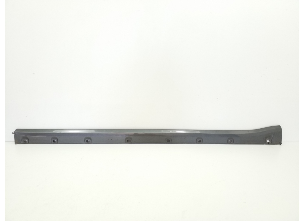 Naudotas TOYOTA Land Cruiser Išorinė slenksčio apdaila 7585260050