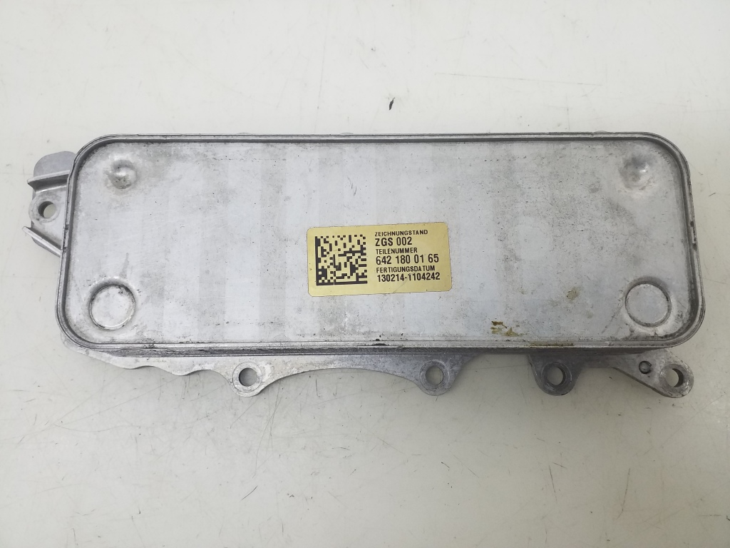 Used Mercedes Benz CLS-Class Oil cooler A6421800165