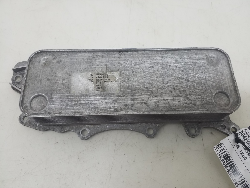 Used Mercedes Benz CLS-Class Oil cooler A6421800165