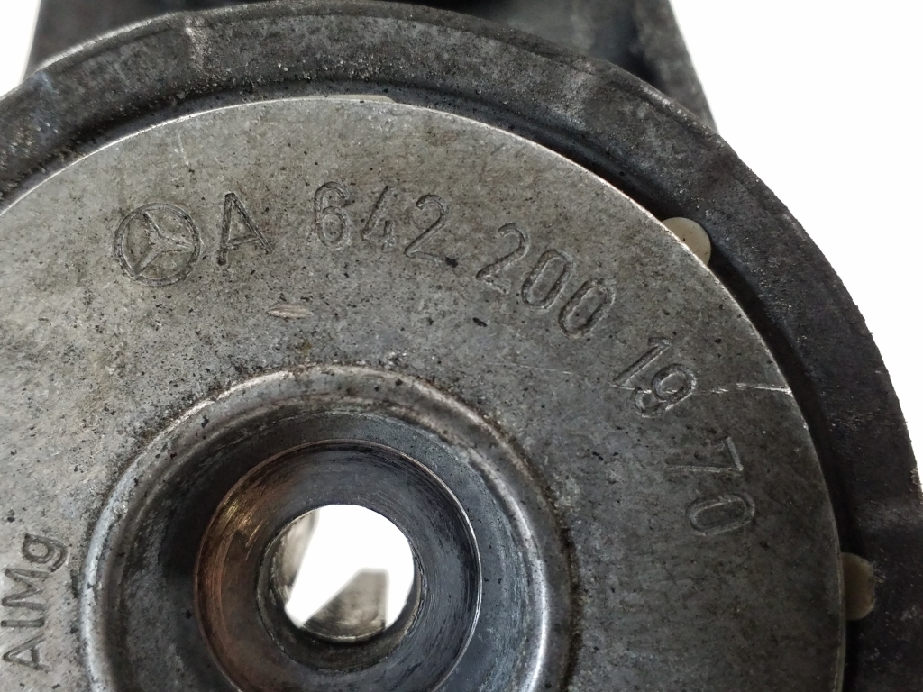 Used Mercedes Benz S-Class Strap tensioner A6422001970