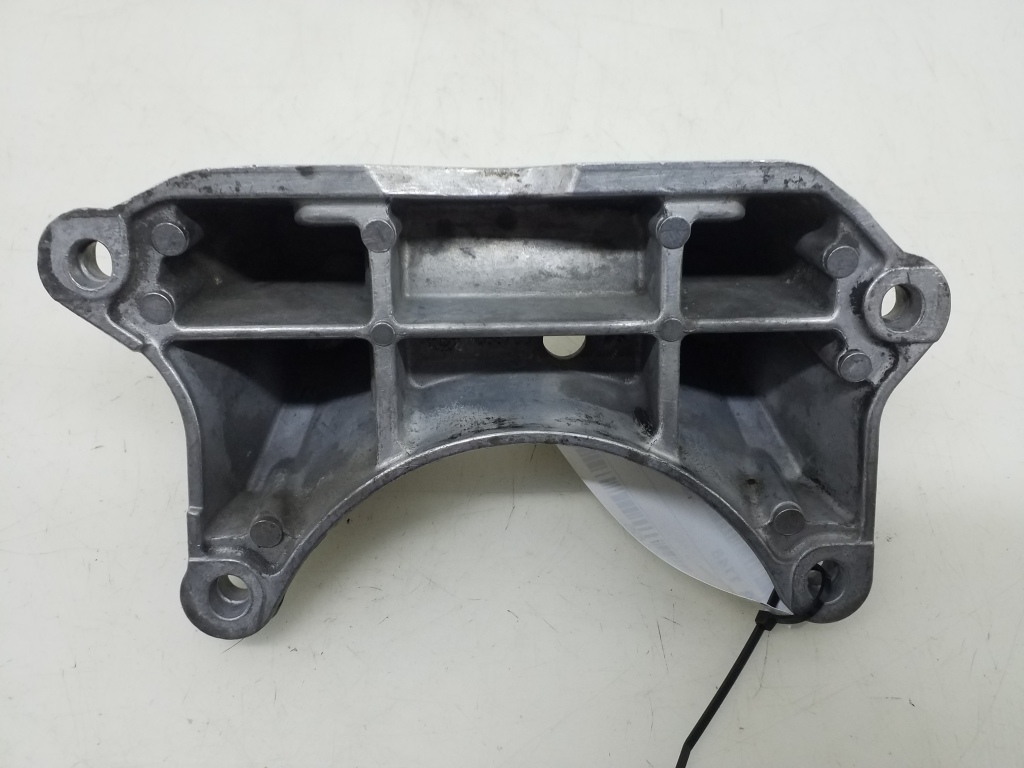 Used Mercedes Benz CLS-Class Gearbox holder A2112420340