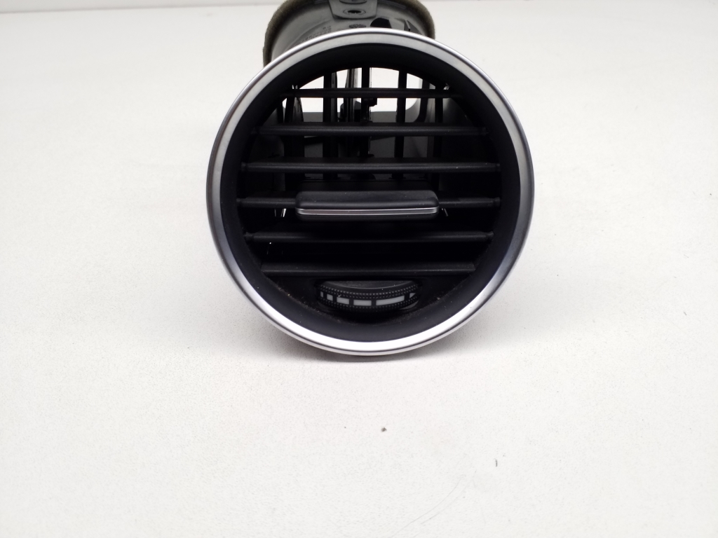 Used Mercedes Benz C-Class Interior panel ventilation grilles A2048306654
