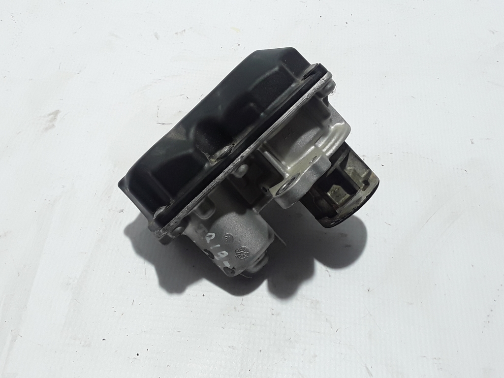 Used RENAULT Trafic EGR valve 147109948R