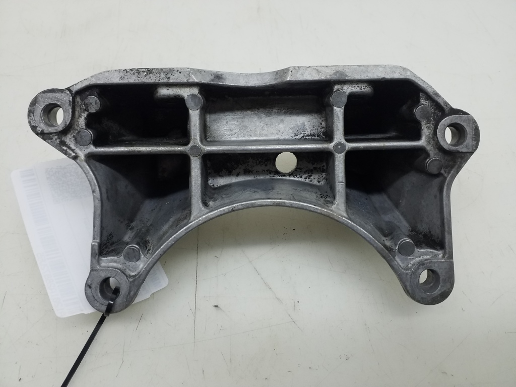 Used Mercedes Benz CLS-Class Gearbox holder A2112420340