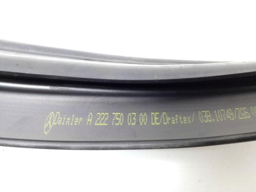 Naudotas Mercedes Benz S-Class Bagažinės sandarinimo guma ant kėbulo ...