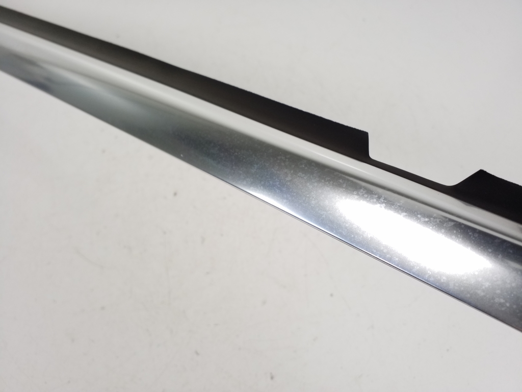 Naudotas Mercedes Benz R-Class Galinių šoninių durų juostelė prie ...