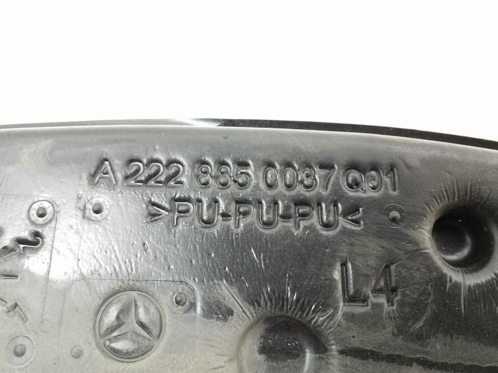 Used Mercedes Benz S-Class Other part of the front wing A2228850037