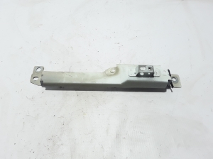 Naudotas VOLVO XC60 Laikiklis priekinio sparno 31424581