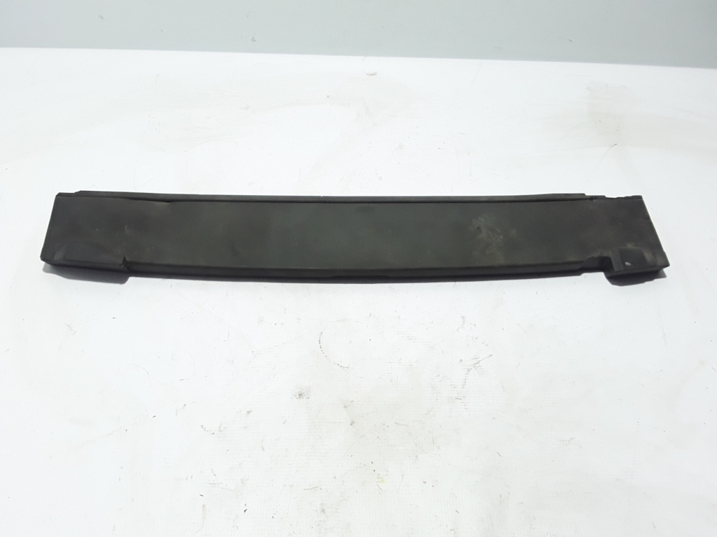Used VOLVO XC60 Front bumper foam 32219313