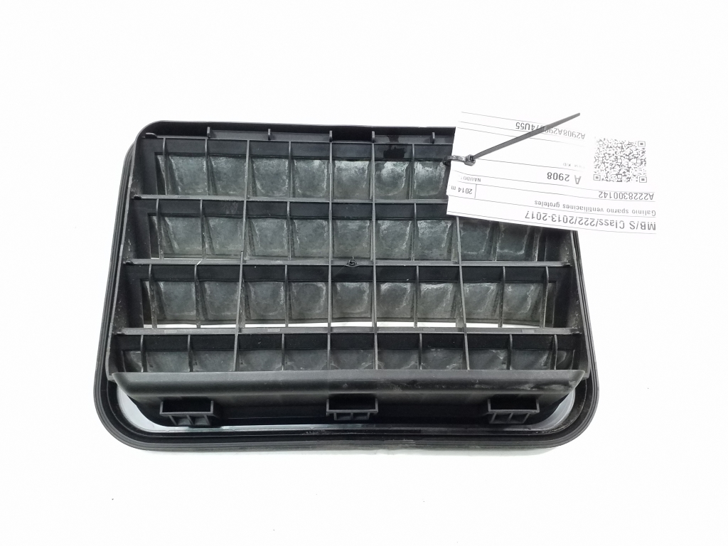 Used Mercedes Benz S-Class Rear wing ventilation grille A2228300142